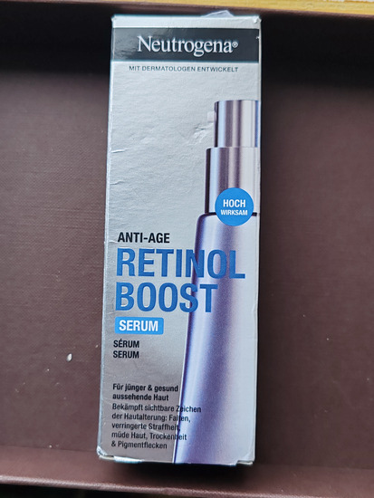 Neutrogena Retinol boost serum