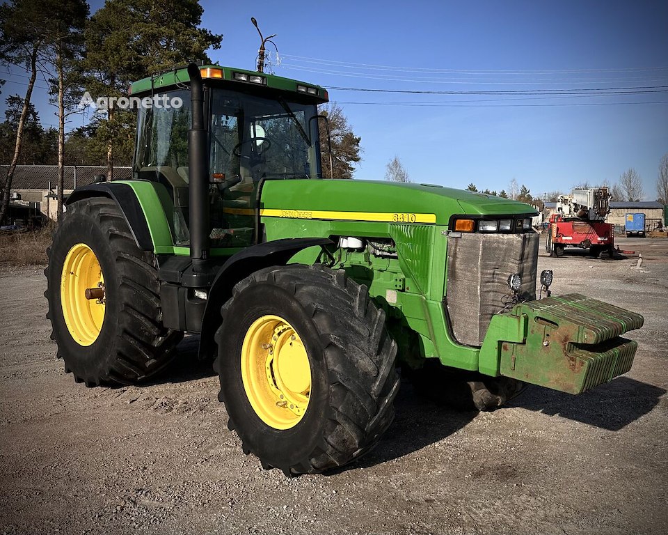 John Deere 8410 traktor točkaš