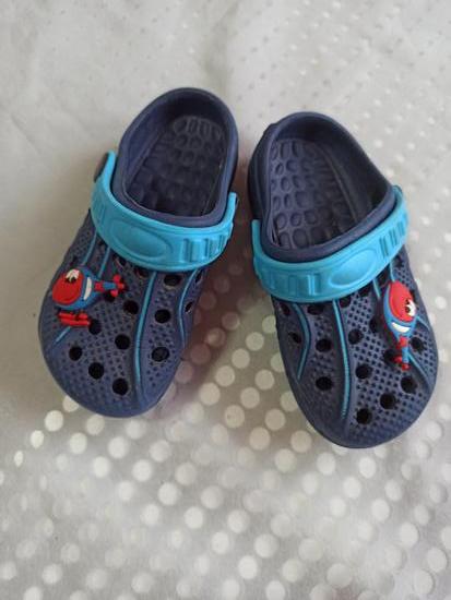 Kao Crocs papuce