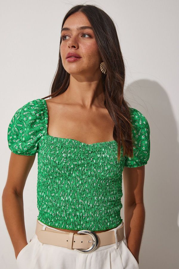 HAPPINESS İSTANBUL WOMEN'S GREEN FLORAL GATHERED CARMEN COLLAR CROP KNIT