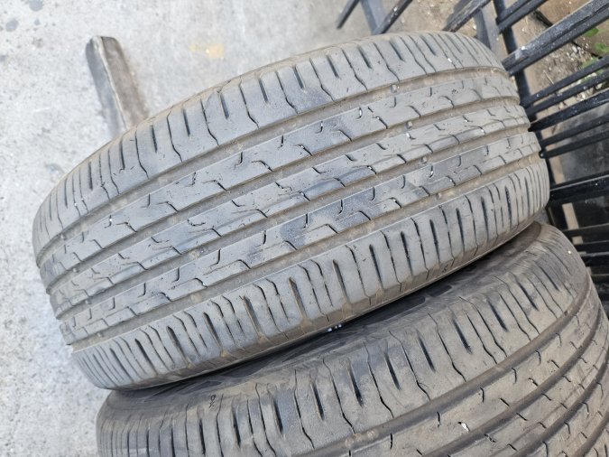 205/55 R16 CONTINENTAL