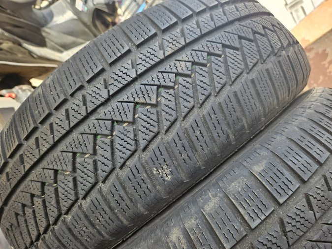 235/60 R18 Hankook