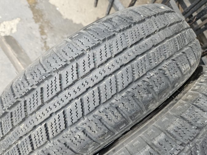165/65 R15 KUMHO TIRE