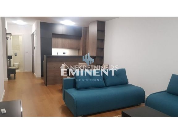 Stari grad, Gundulićev venac, Vojvode Dobrnjca, 3.0, 65m2, 1100 EUR