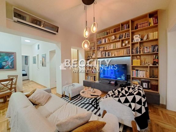 Vračar, Hram Svetog Save, Mutapova, 4.0, 75m2, 275000EUR