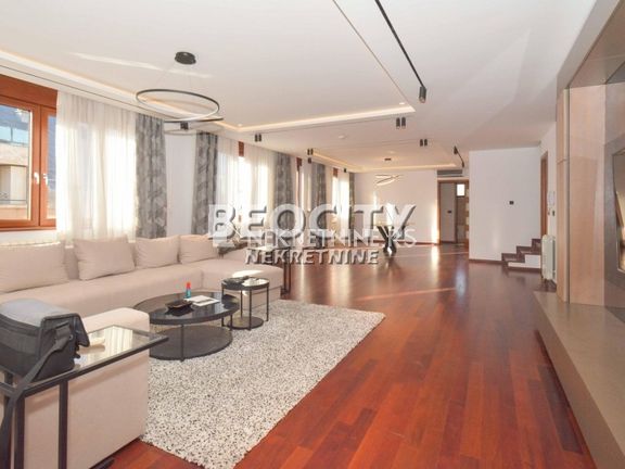 Vračar, Hram Svetog Save, , 7.0, 277m2, 1200000EUR