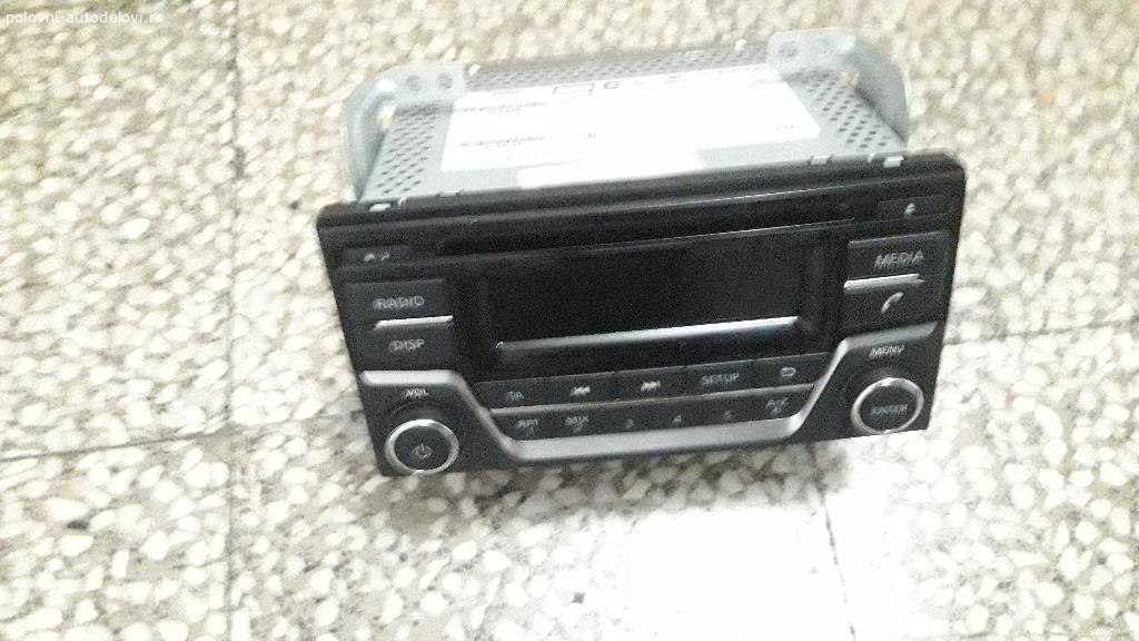 CD Nissan 28185BV84AG17AHU