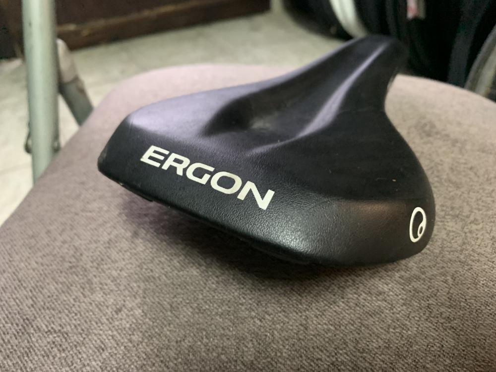 Ergon sm c4m sediste