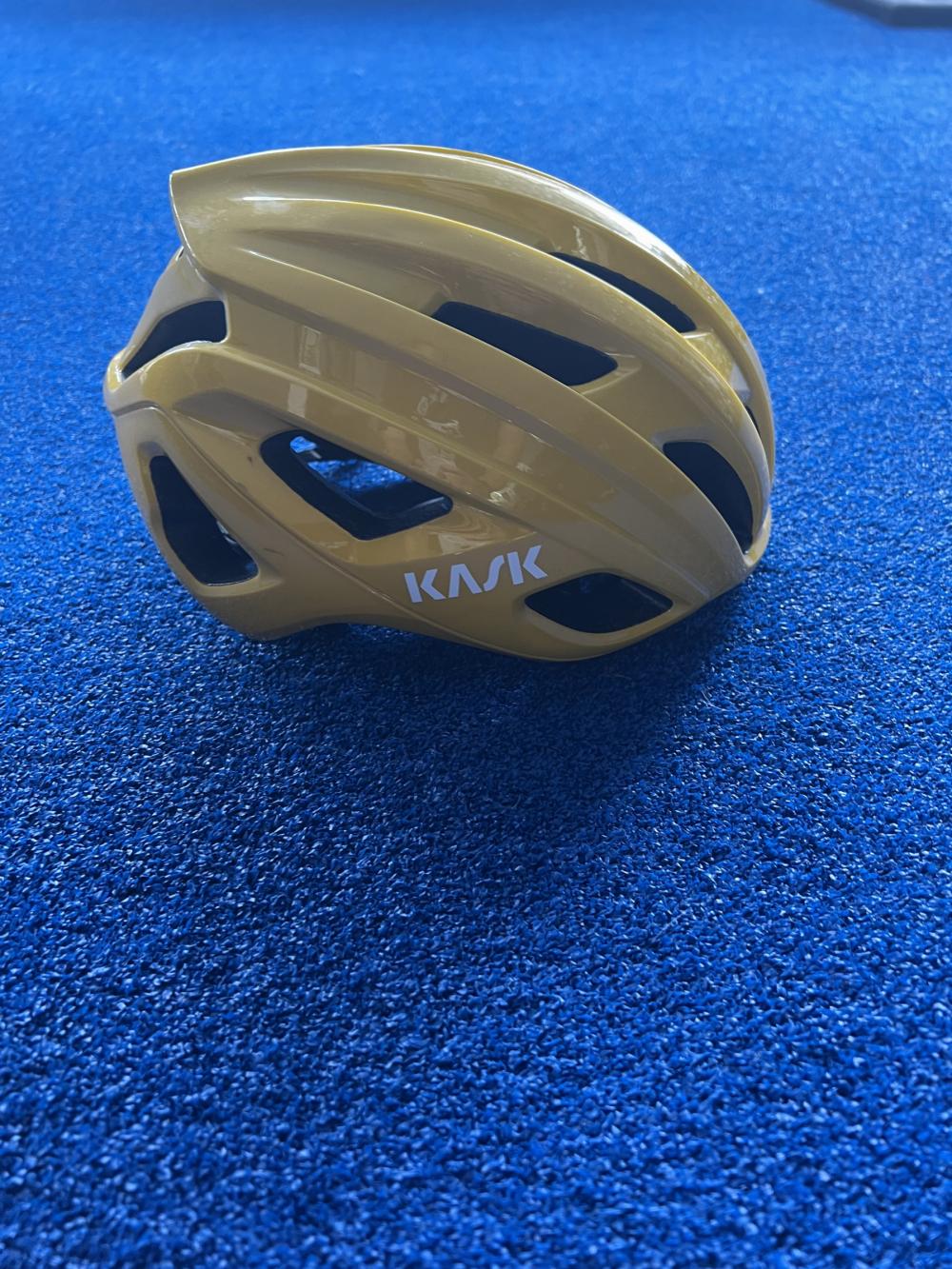 KASK MOJITO 3