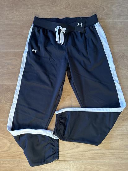 Under Armour original nova trenerka S-M