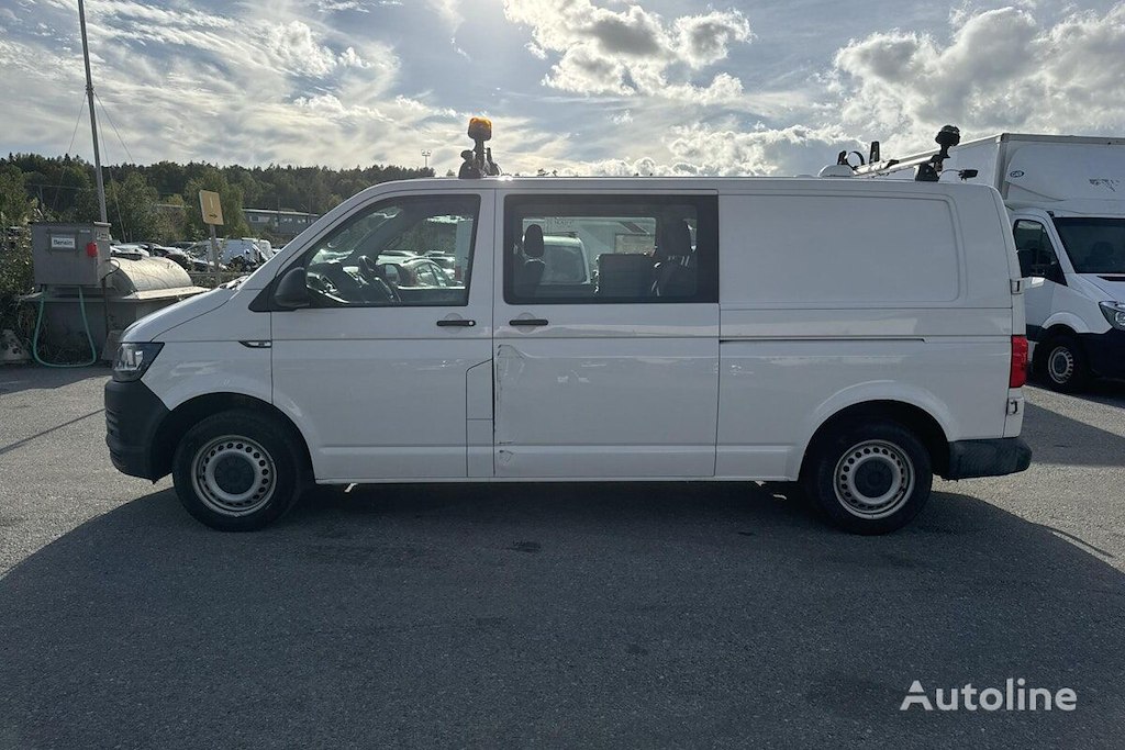 Prodaje se Volkswagen Transporter minibus furgon na aukciji