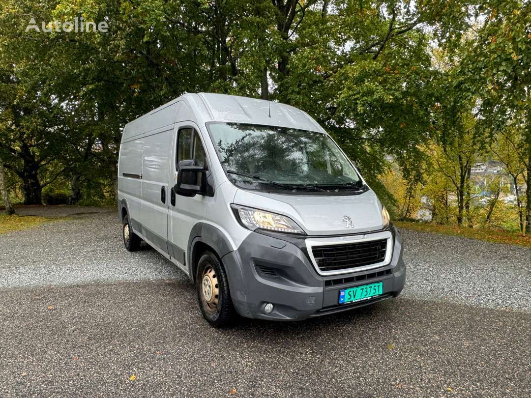 Prodaje se Peugeot Boxer minibus furgon na aukciji