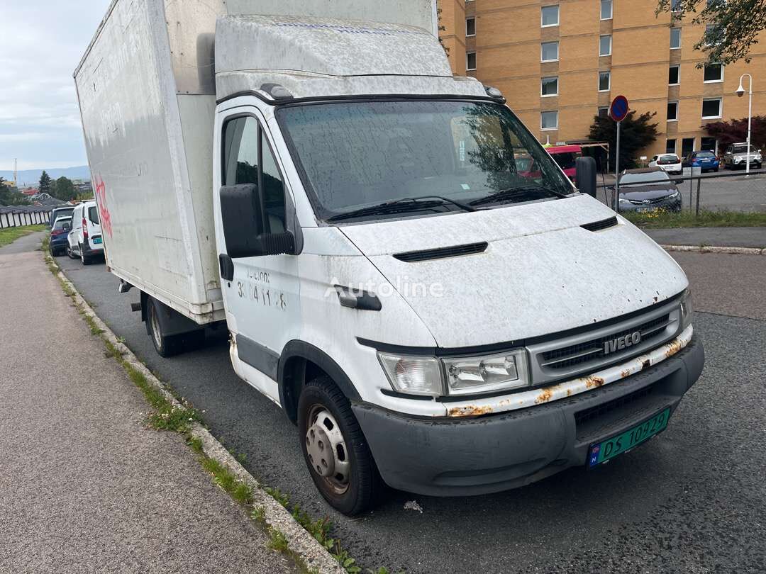 Prodaje se IVECO Dayli 35c minibus furgon na aukciji