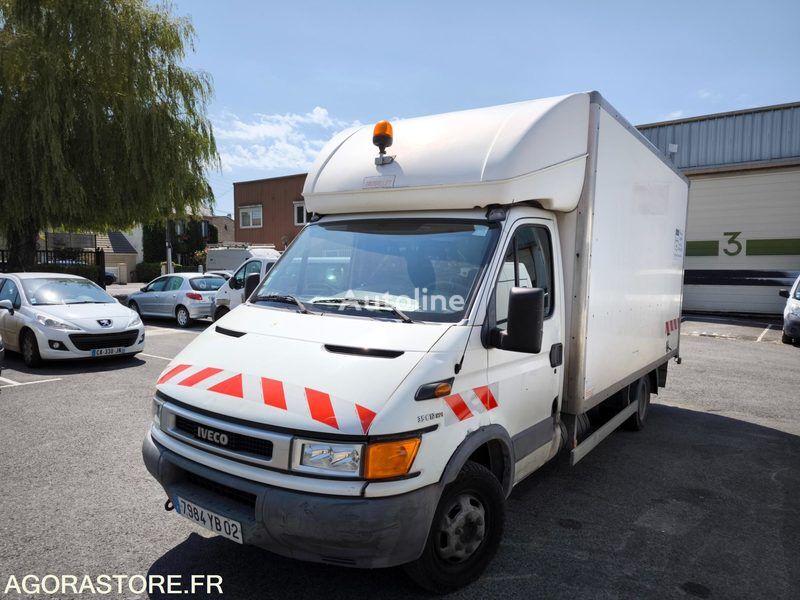 Prodaje se IVECO TYPE FOURGON AVEC HAYON DIESEL kamion furgon < 3.5t na aukciji