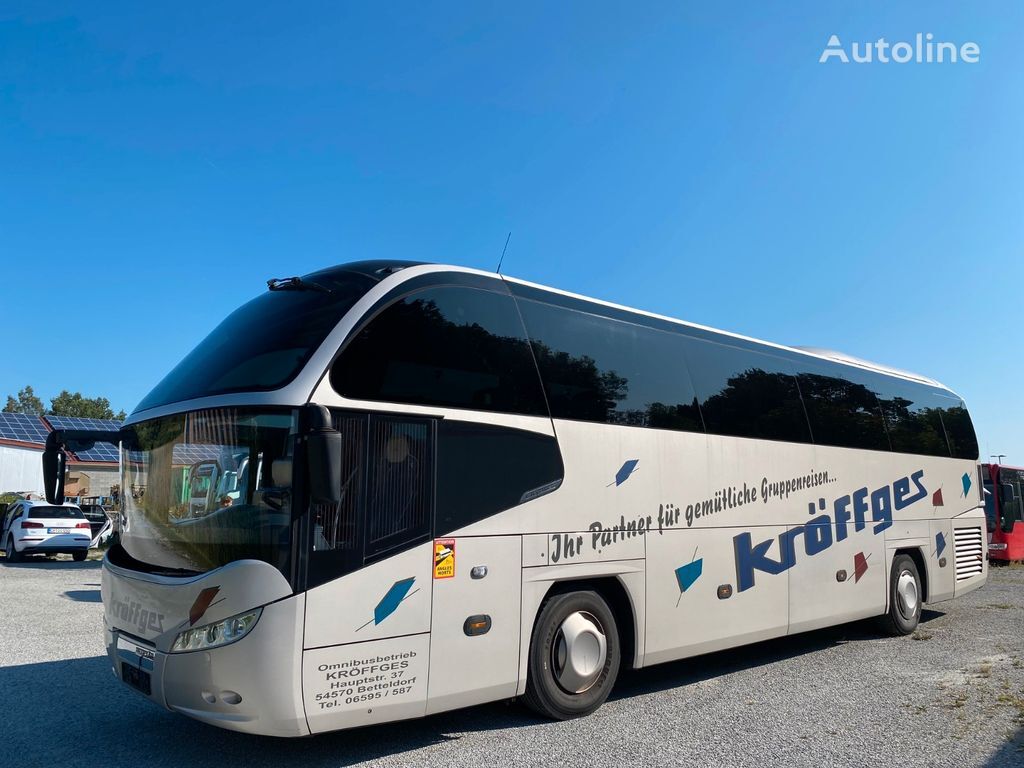 Neoplan P14 Cityliner (mozhlyvyi lizynh) turistički autobus