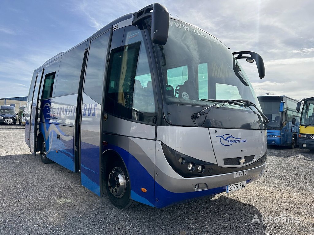 MAN 8-225 STACO turistički autobus