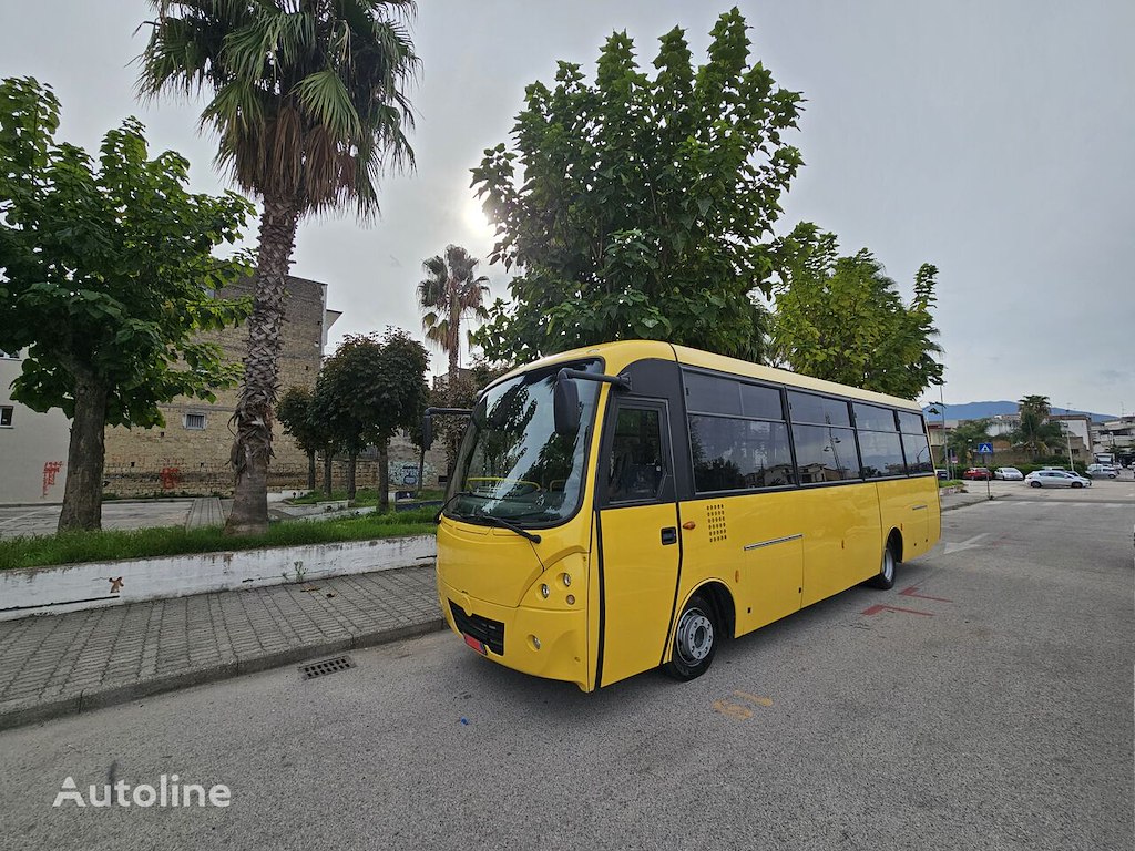 IVECO CACCIAMALI POSTI 57 turistički autobus