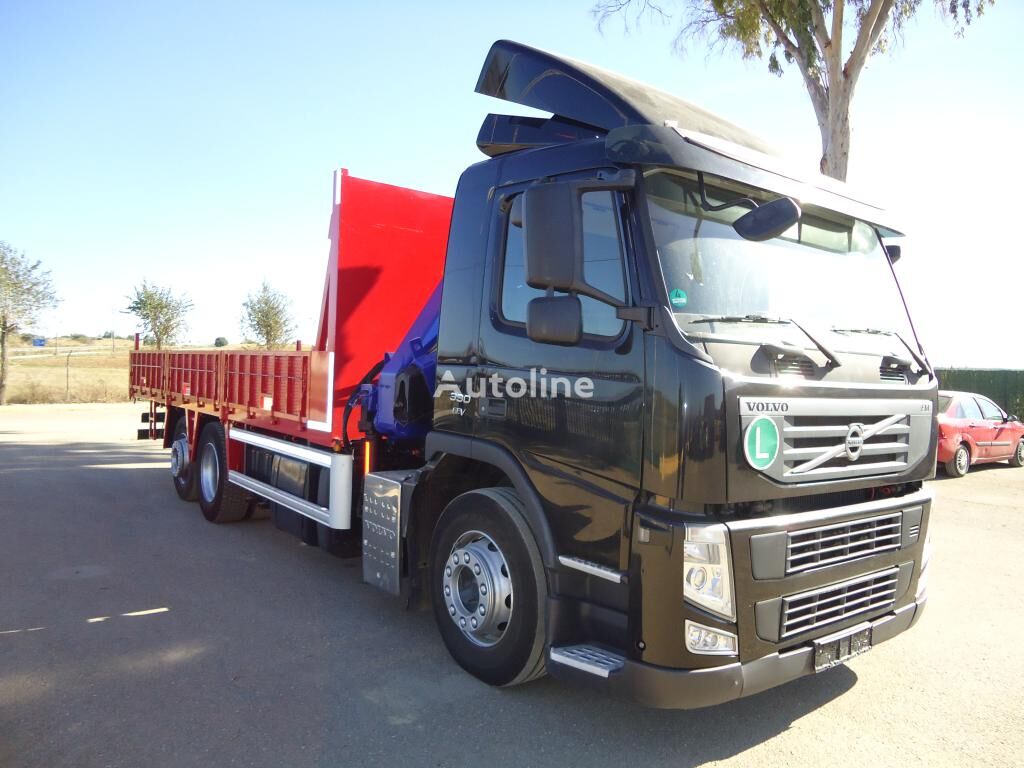 Volvo FM 330 kamion s ravnom platformom