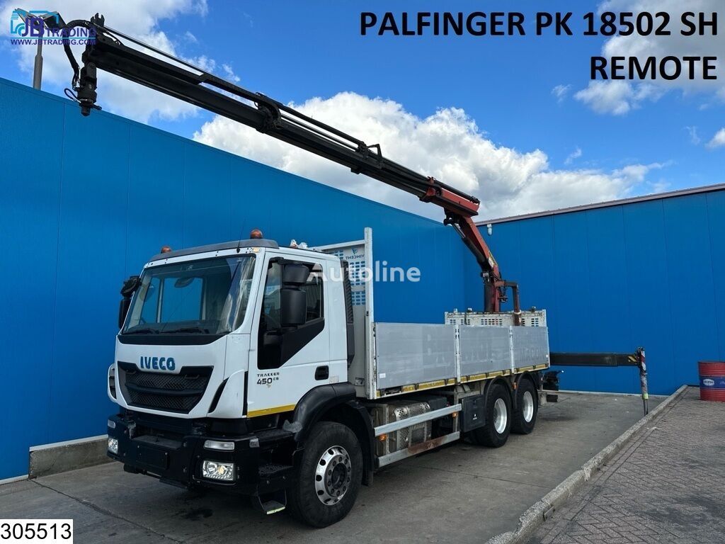 IVECO Trakker 450 6X4, EURO 6, Palfinger. Remote kamion s ravnom platformom