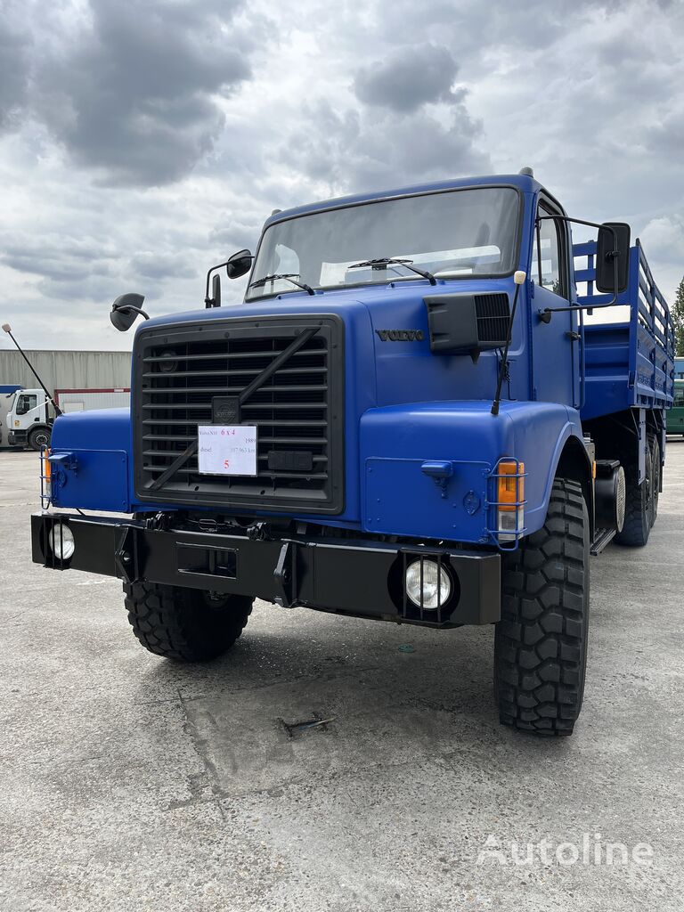 Volvo N10 6X4 kamion s ravnom platformom