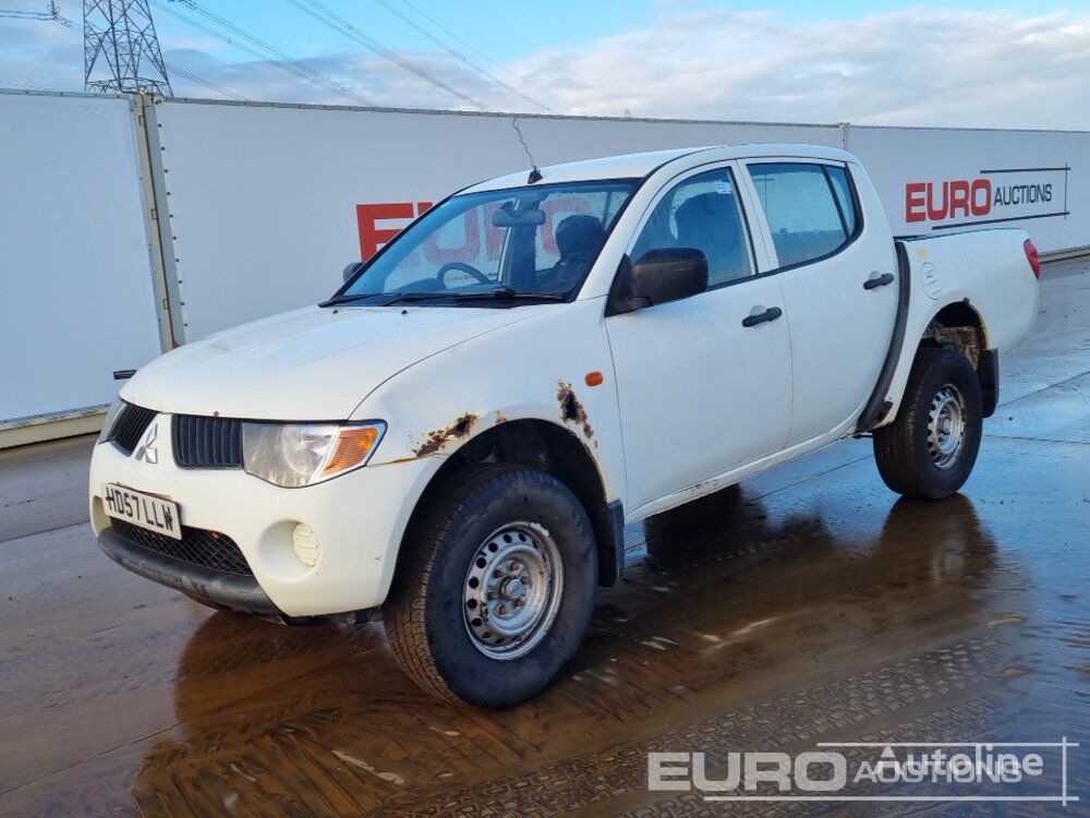 Prodaje se Mitsubishi L200 pikap na aukciji