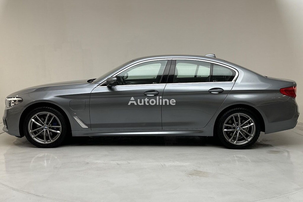 Prodaje se BMW 5-serien sedan na aukciji