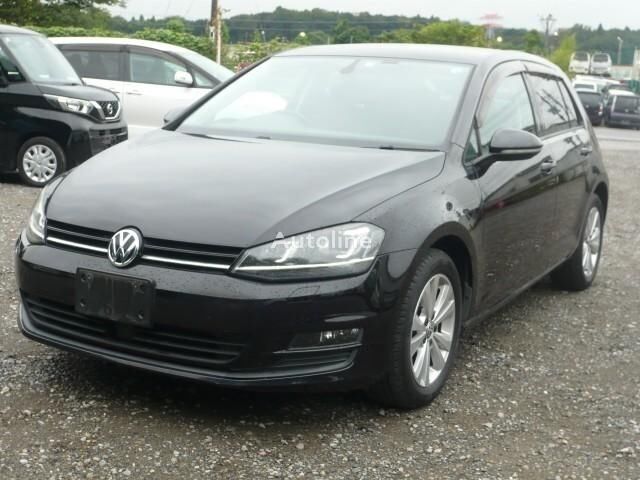 Volkswagen GOLF hečbek