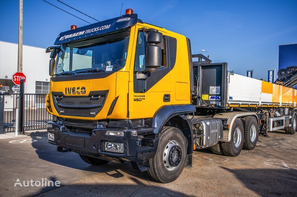 IVECO TRAKKER 450-6X4 tegljač