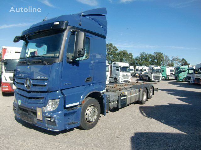 Mercedes-Benz Actros 2545 6x2 BDF kamion šasija