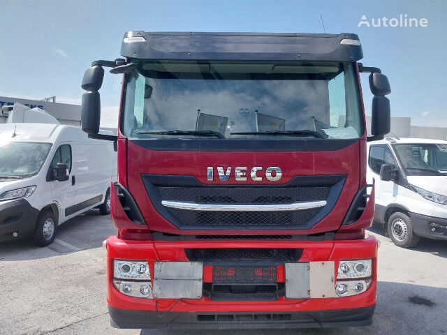 IVECO AS440S40TP tegljač