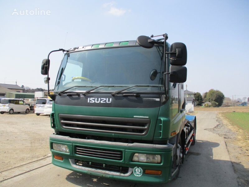 Isuzu GIGA tegljač