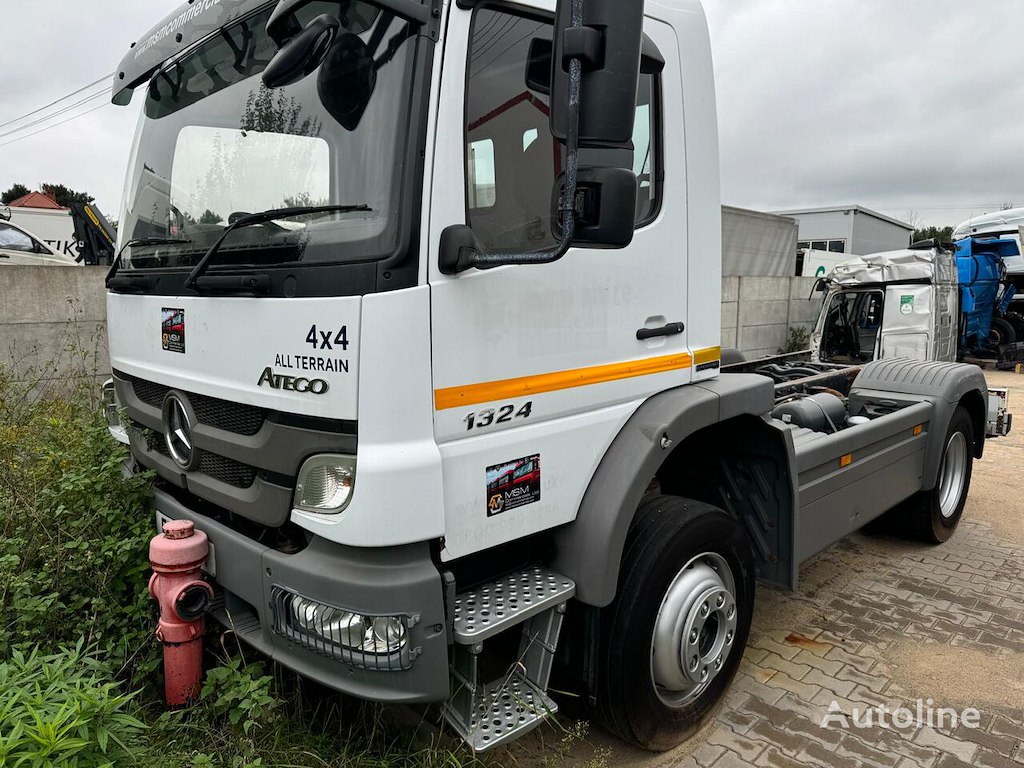 Mercedes-Benz Atego 1324 4x4 // 2013r kamion šasija