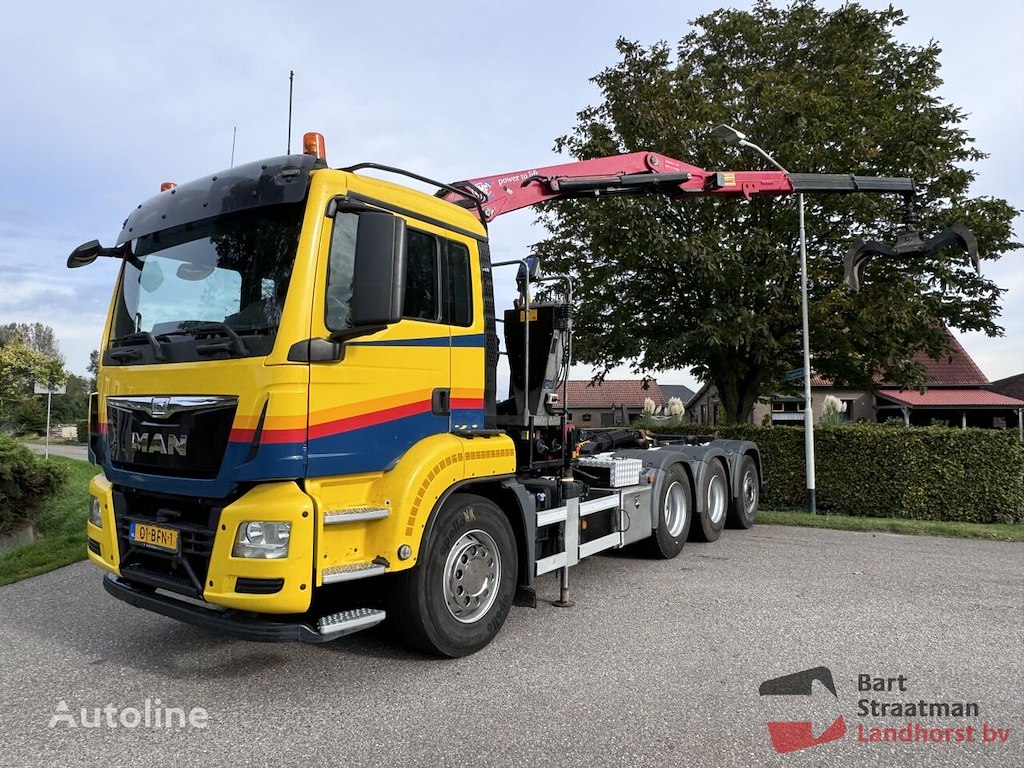 MAN TGS 36.440 8x4 Euro 6 met 26 ton haakarm en HMF 1643Z2 kraan kamion rol kiper