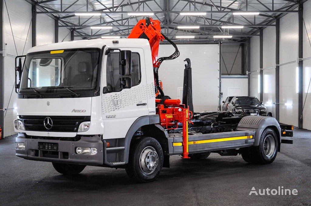 Mercedes-Benz ATEGO 1222 HÁKOVÝ NOSIČ KONTAJNEROV + HYDR. RUKA EURO4 kamion rol kiper