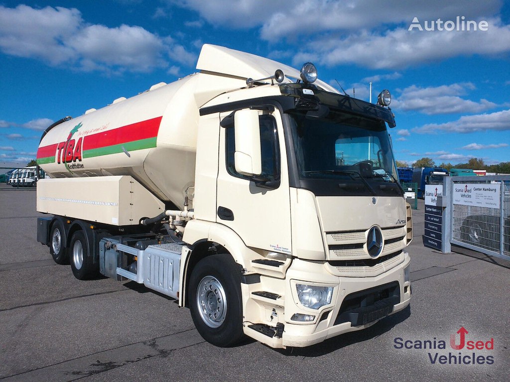 Mercedes-Benz MB Antos 2540L inkl. Heitling Siloaufbau Futter autocisterna za mleko