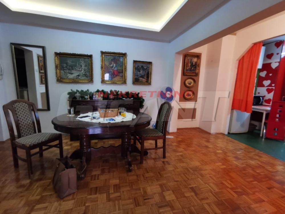 Bertranda Rasela, Troiposoban stan na prodaju, 85m2, 105.000€