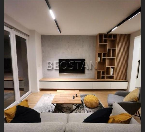 Antifasisticke Borbe, Dvosoban stan za izdavanje, 65m2, 1.200€