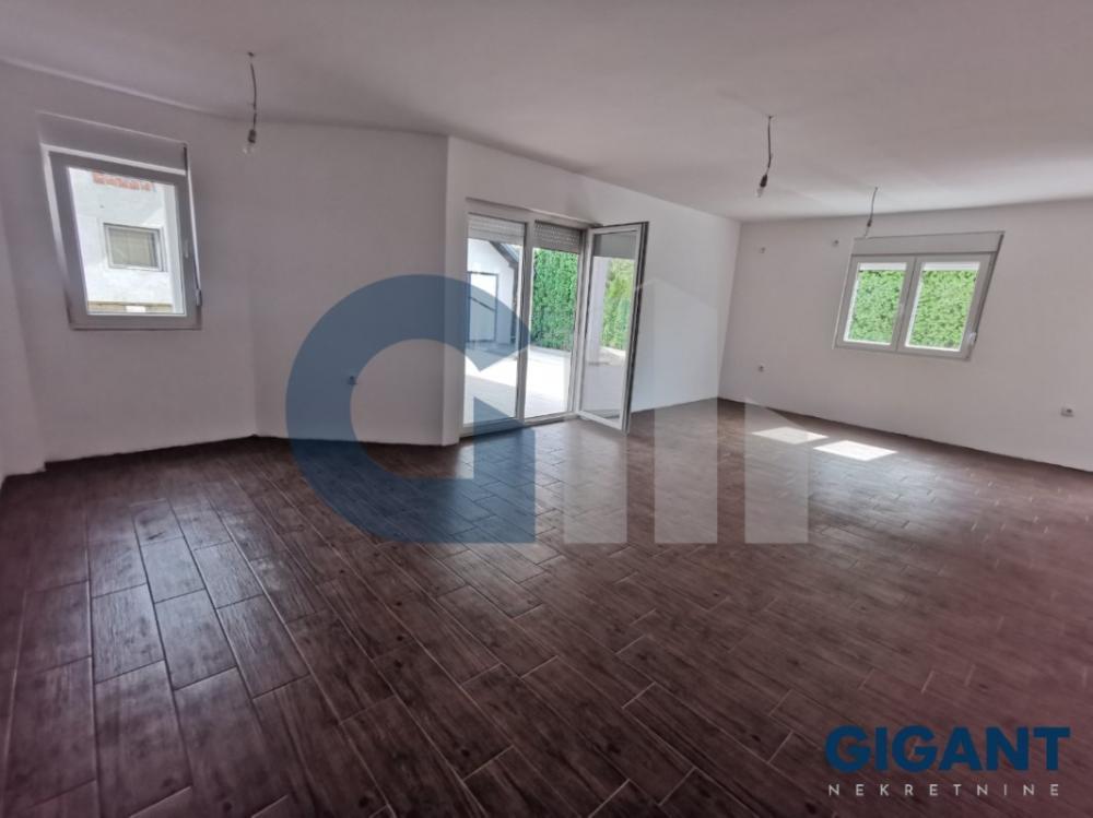 Bogomira Aćimovića, Kuća na prodaju, 210m2, 350.000€