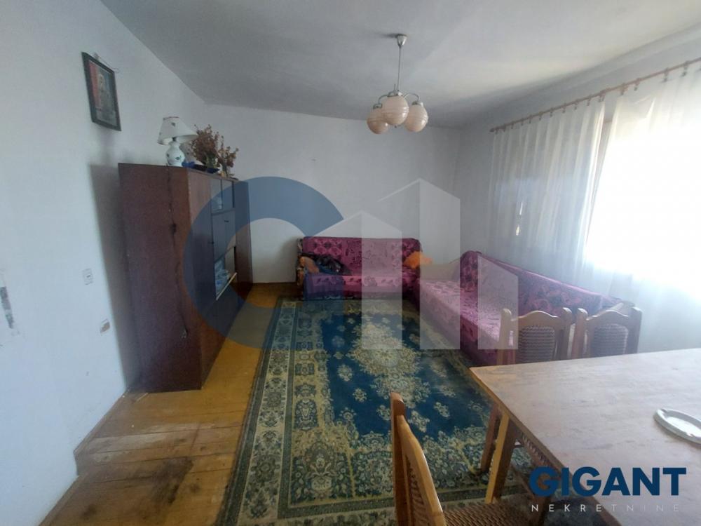 Vuka Karadžića-Mladenovac, Kuća na prodaju, 92m2, 124.900€