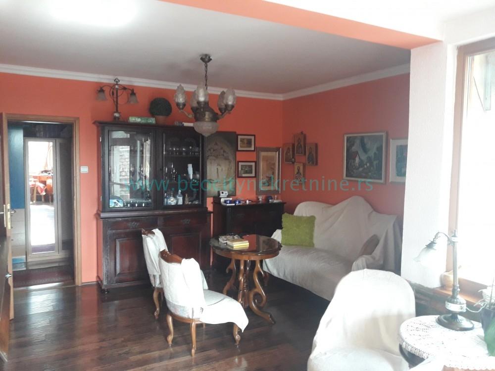 Grobljanska, Kuća na prodaju, 200m2, 280.000€