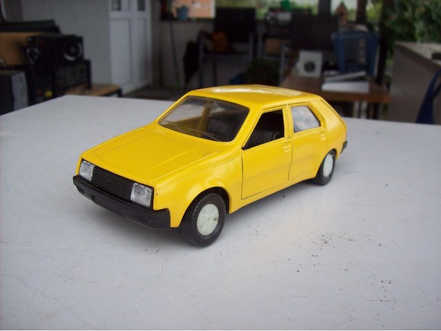 Renault 14 TL  mp Sabac - Made in YUGOSLAVIA SCALA 1/24