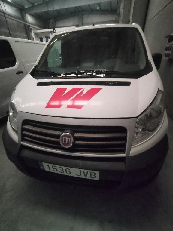 Prodaje se FIAT SCUDO minibus furgon na aukciji