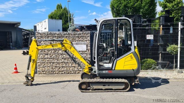 Mini bageri
WACKER ET 18 mit MS01 gewicht 1987 kg