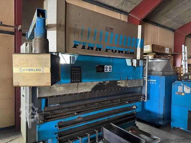 CNC-Press kočnice
FINNPOWER/JAROMET CNC J26-75