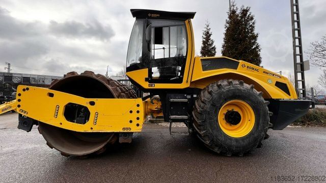 Roler
BOMAG BW 213 PDH 5 in Top Zustand 14.7 t