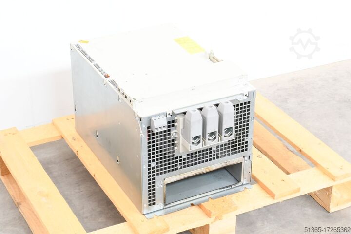 Modul za napajanje / povratak
Siemens AG 6SN1145-1BB00-0FA1, Vers:K