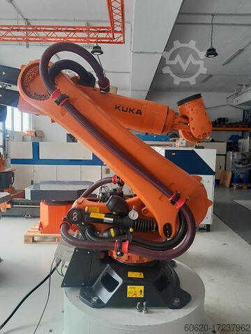 Industrijski robot
KUKA KR240 R2900 ultra KRC4