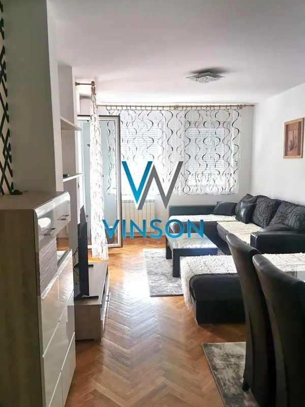 Izdavanje, dvosoban stan, 60m2, Centar, Novi Sad