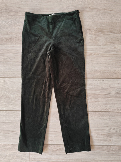 Zara pantalone od plisa