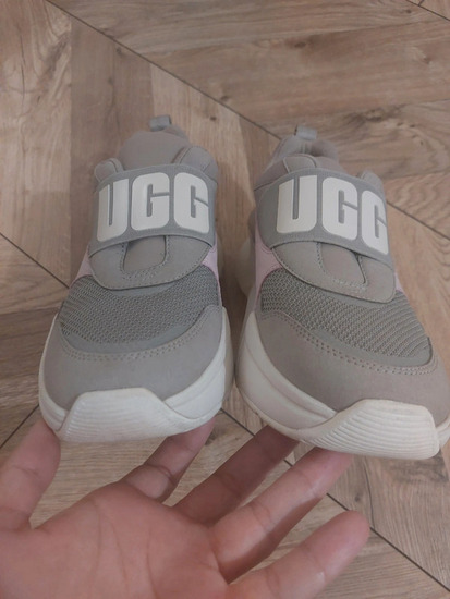 UGG patike br 37-nove br.36